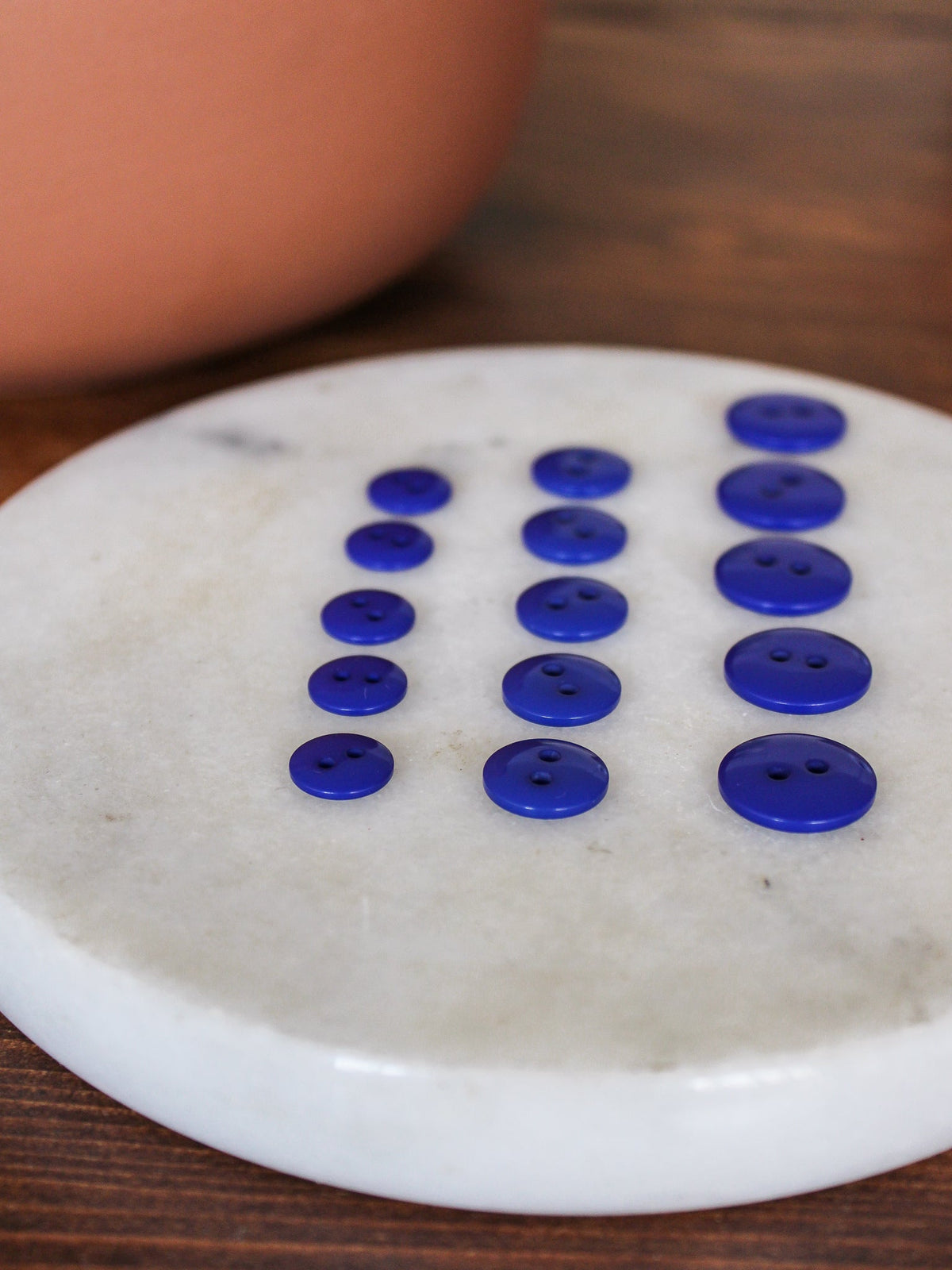 Bouton brillant 2 trous - Cobalt | Joli Lab